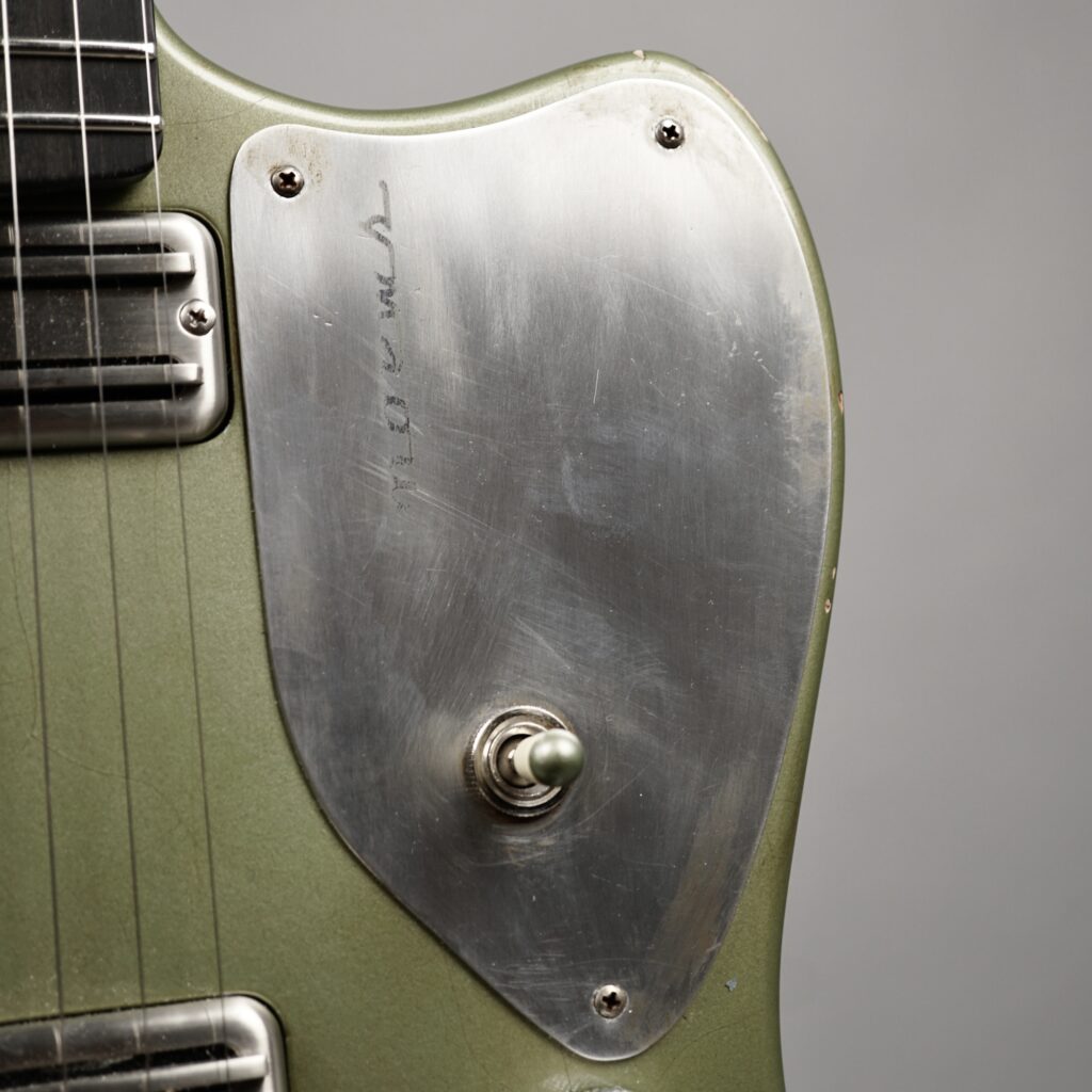 moews › Lead Guitars